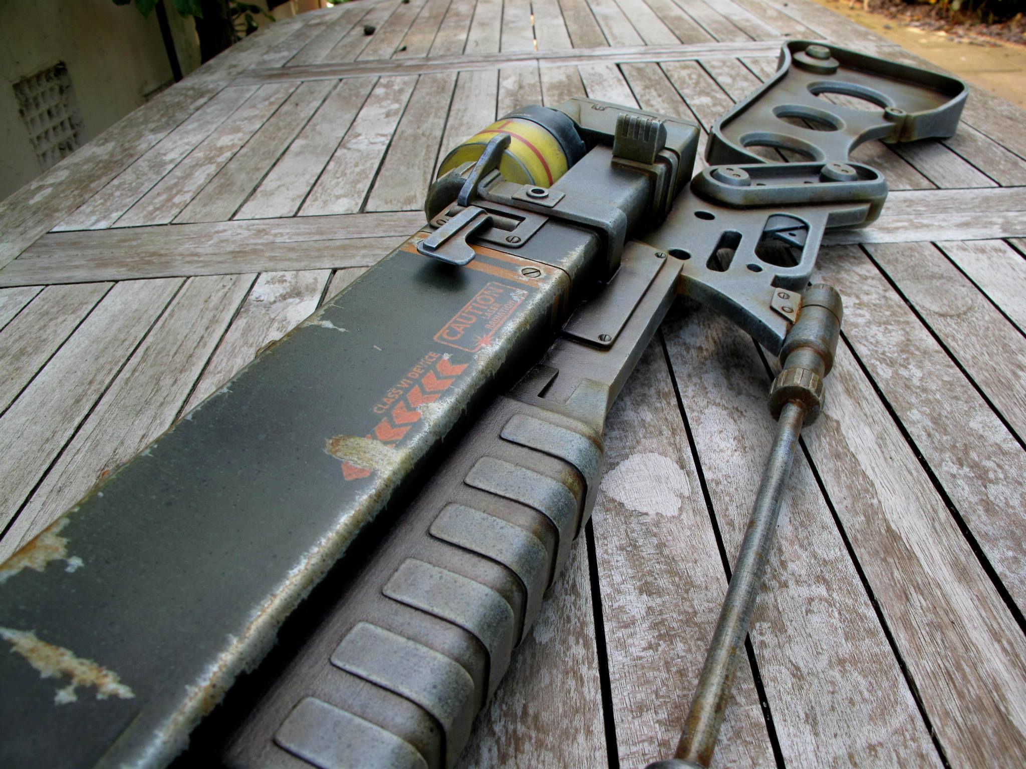 This £395 replica Fallout laser rifle will make you beg for the ... This £395 replica Fallout laser rifle will make you beg for the ...