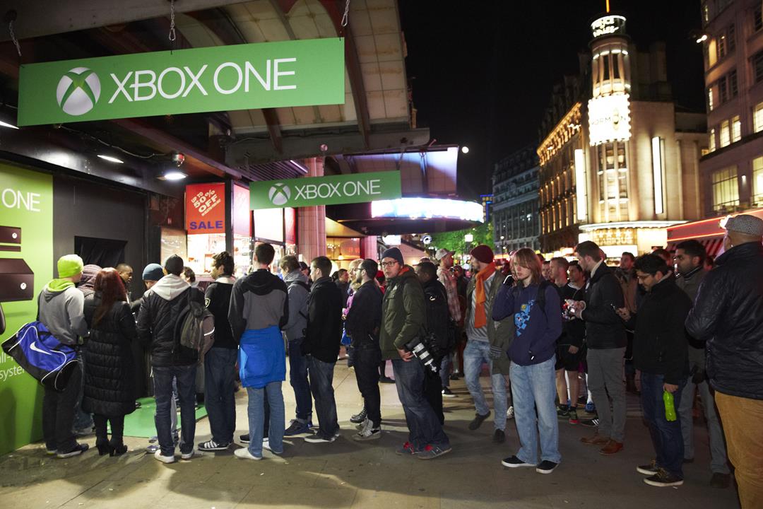 Xbox One launch day: all the photos, stats and reports as they come | VG247