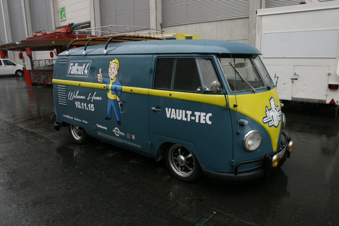 Gamescom 2015: stealth photos of Fallout 4, MGS 5, Dark Souls 3 & more ...