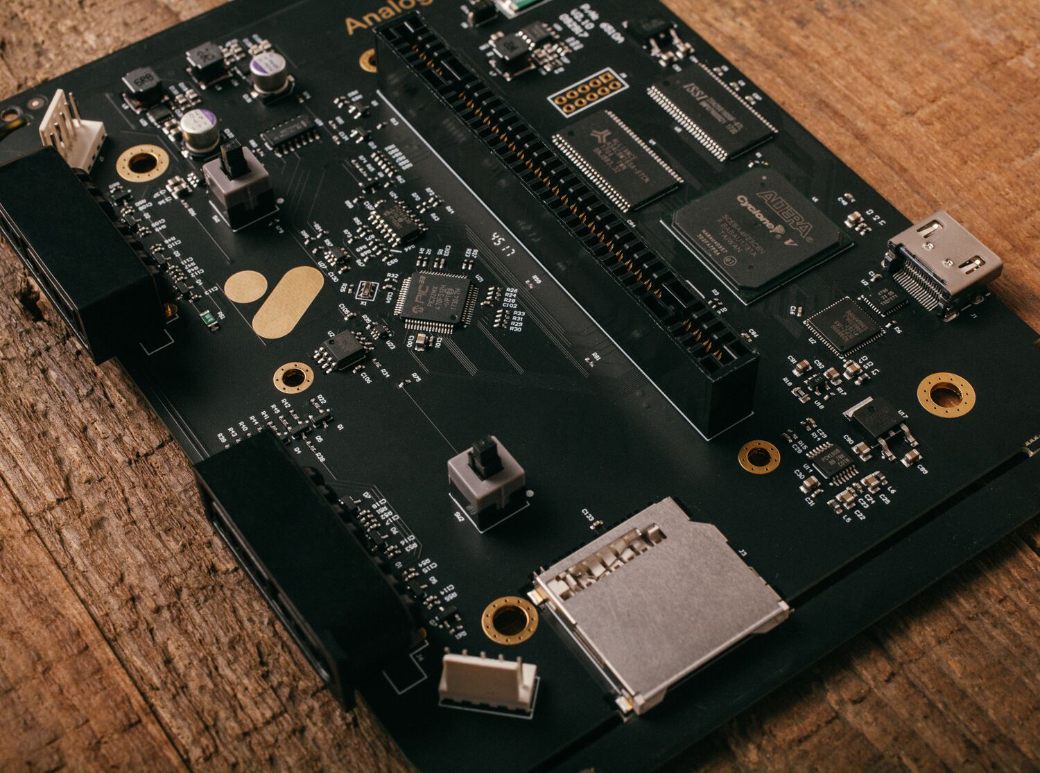 The battle for retro perfection with Analogue's Super Nt: a SNES for ...