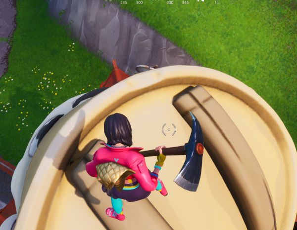 Fortnite: Dance inside a holographic Tomato head